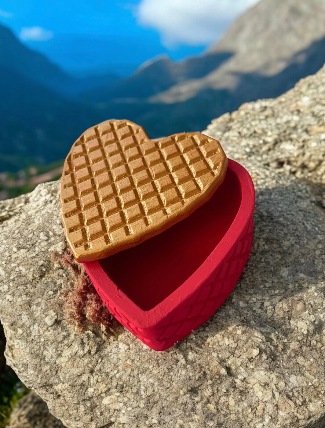 Шкатулка гипсовая Красная