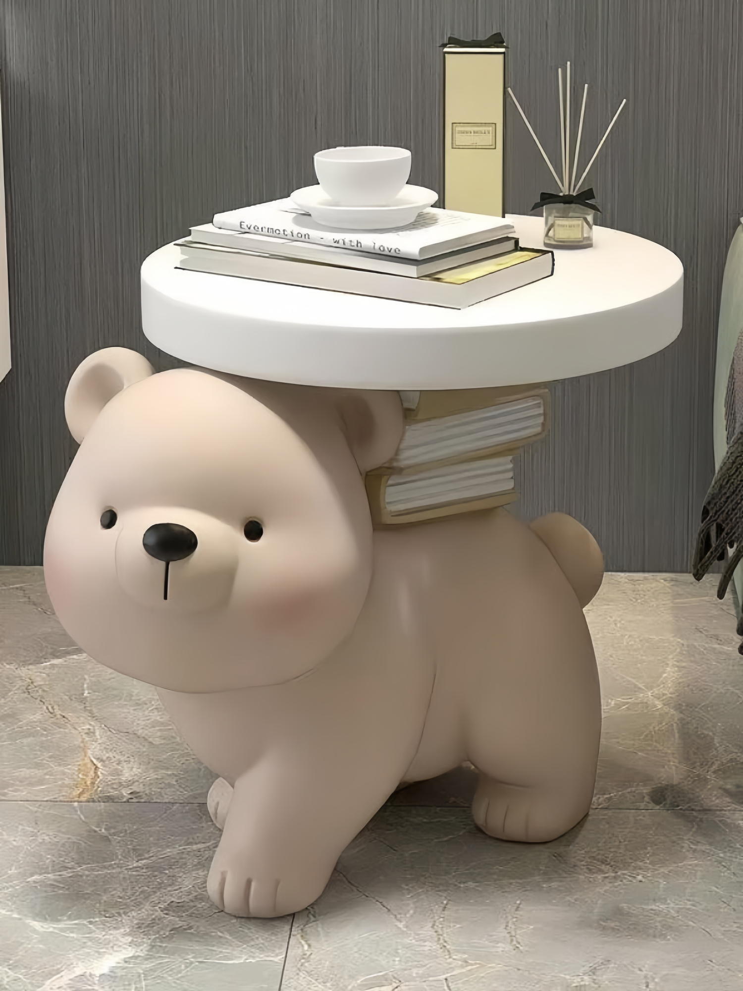 Эксклюзивный современный столик для гостиной Bear в светлых тонах, выполненный в эстетике минимализма