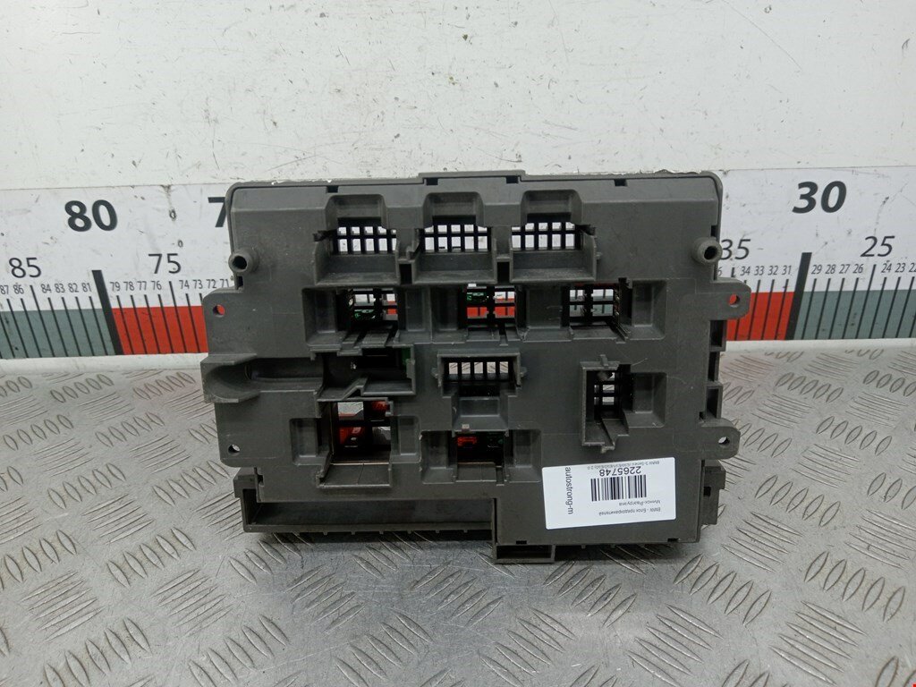 Блок предохранителей BMW 3-Series (E90/E91/E92/E93) 61149119445 арт. 2265748