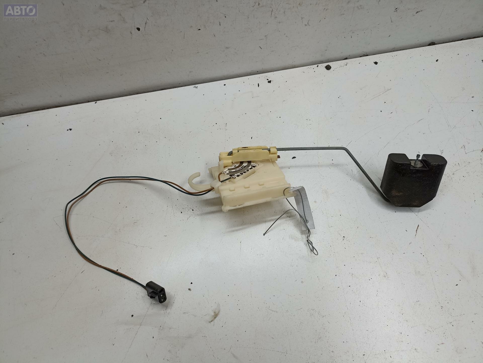 Датчик уровня топлива Opel Vectra B (1995-2002)