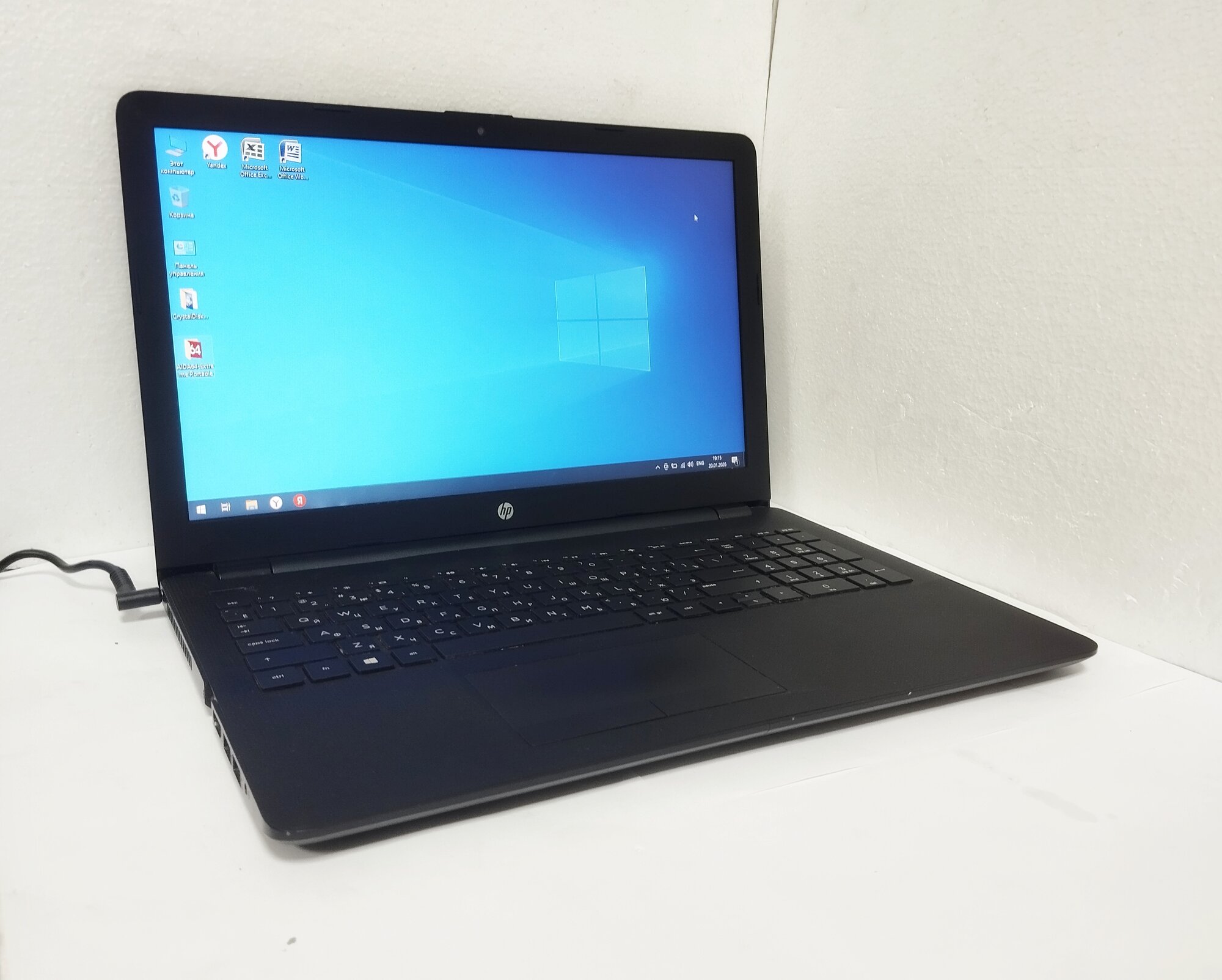 Ноутбук HP AMD A6-9220/8Gb/HDD500/int/15,6"