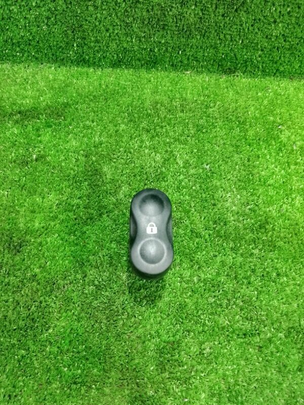 Кнопка центрального замка Лада Ларгус (б/у) Б/У с пробегом