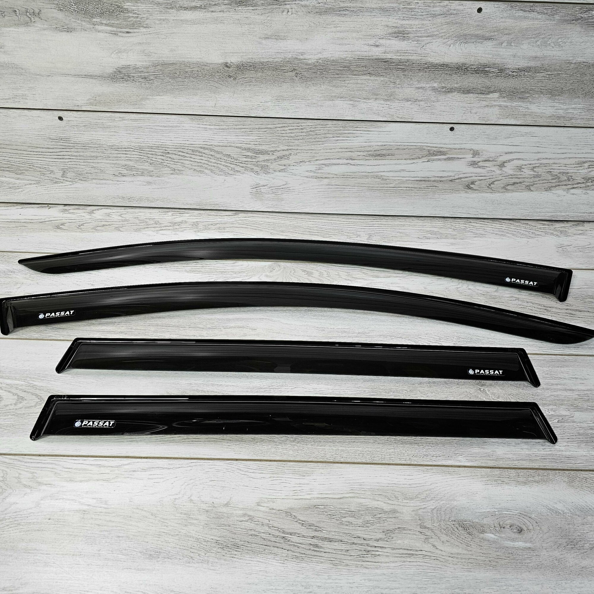 Дефлекторы (ветровики) окон на Volkswagen Passat B6 универсал (Фольксваген Пассат Б6 универсал)
