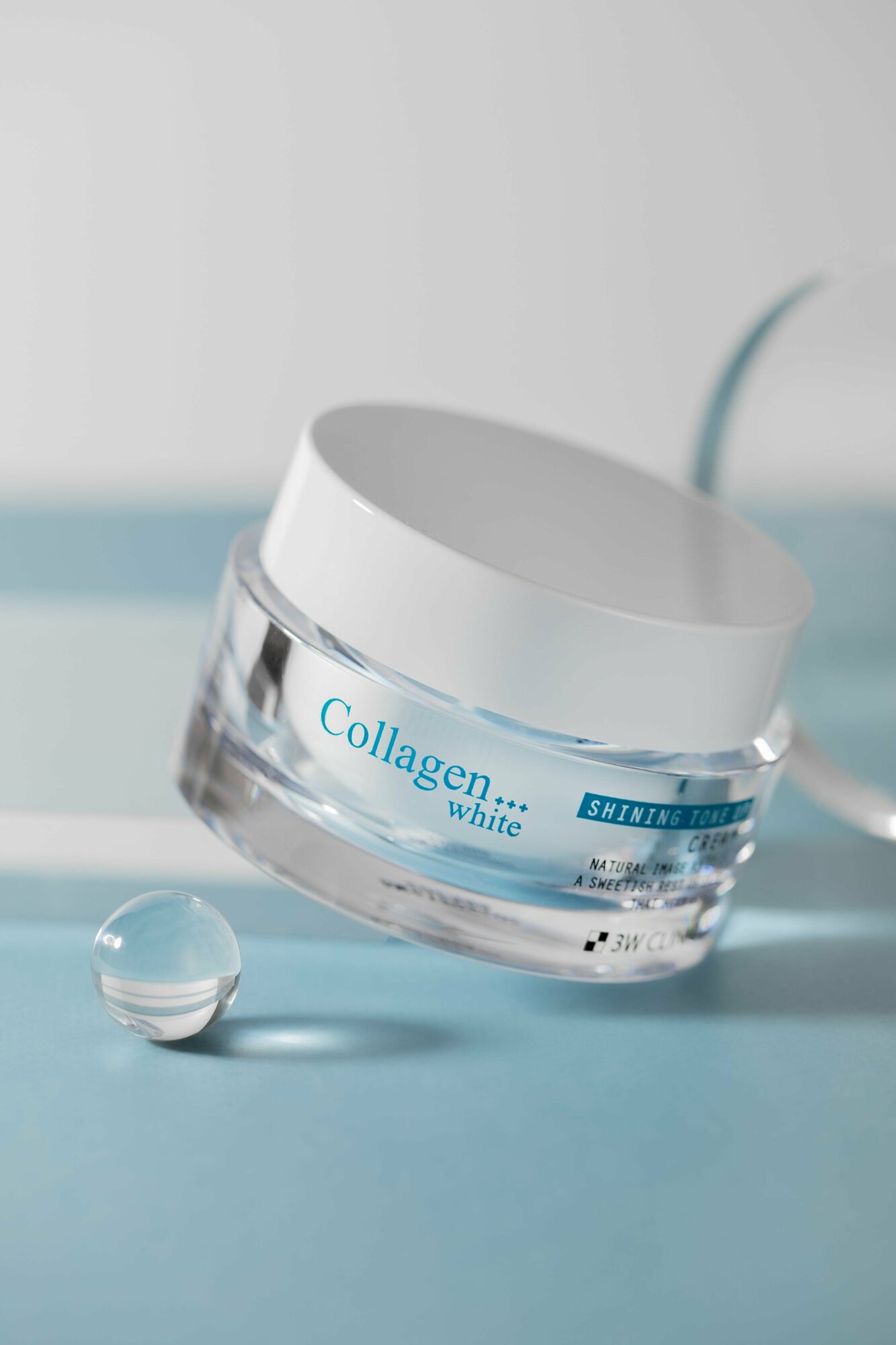 Осветляющий крем для лица Collagen White Shining Tone Up 50мл.