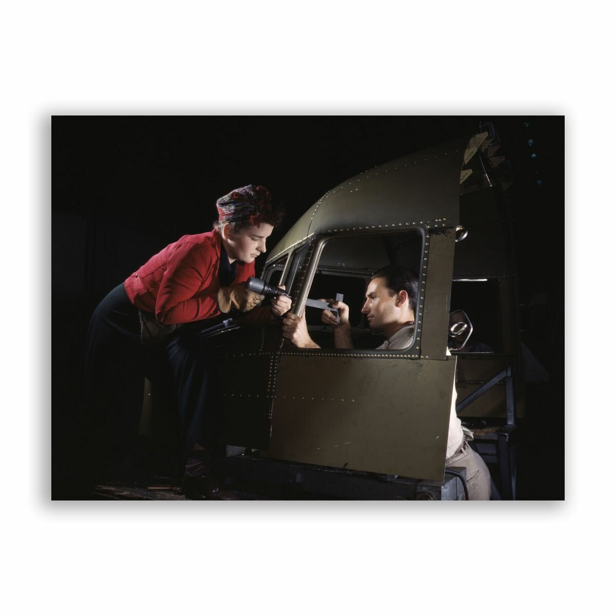 Постер, плакат на бумаге / Ретро фотографии американских рабочих. 1940 год / Размер 80 x 106 см