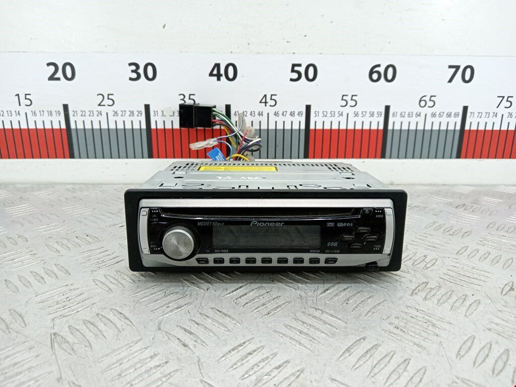 Магнитола Volkswagen Fox DEH1900R арт. 1884049