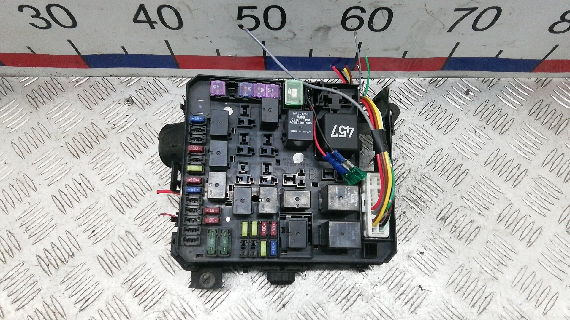 Блок предохранителей MITSUBISHI OUTLANDER 2, Номер 8565A111