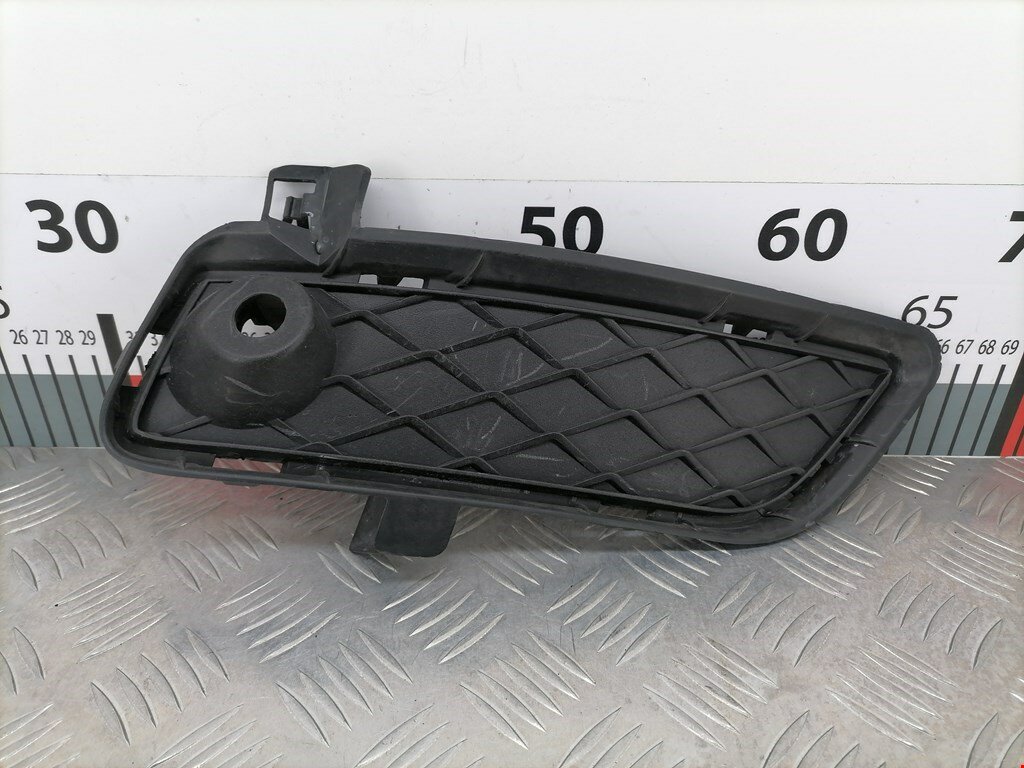 Решетка (заглушка) в бампер правая BMW X3 (F25) 51117249596 арт. 2076931
