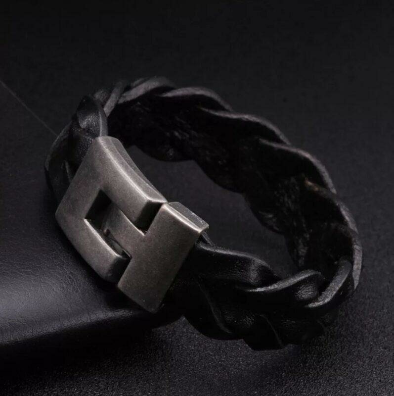 Плетеный браслет, кожа