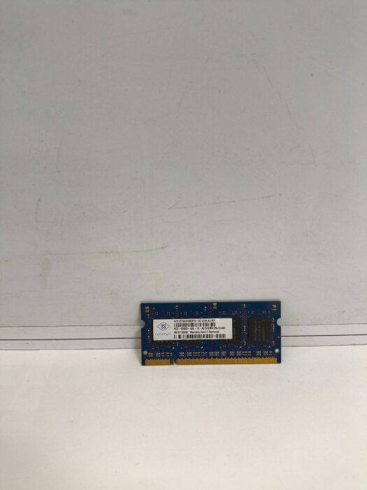 Оперативная память SO-DIMM DDR2 Nanya 512Mb 5300S NT512T64UH8B0FN