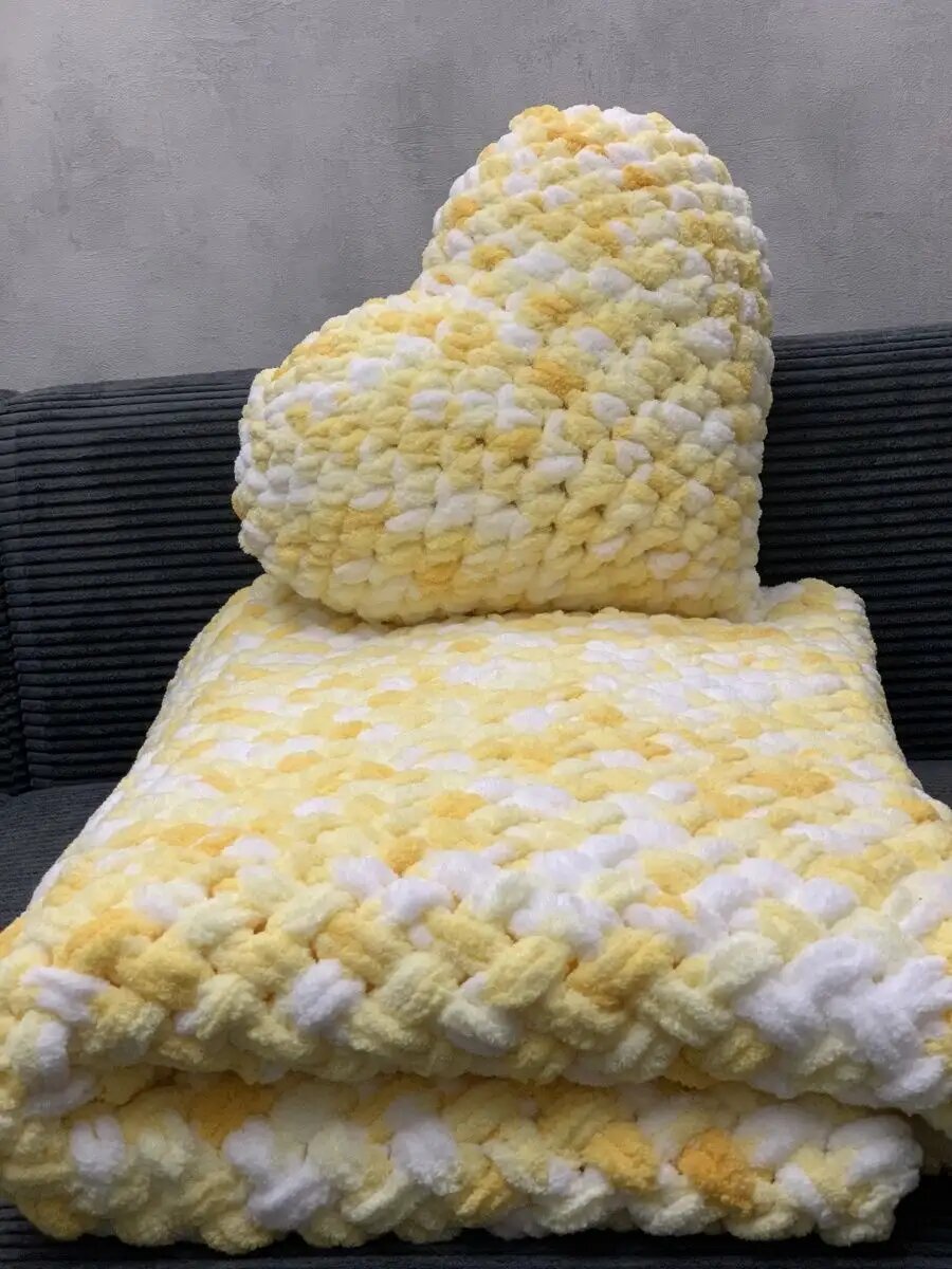 Плед 150x180 и подушка 40x40 Ручная работа из Alize Puffy