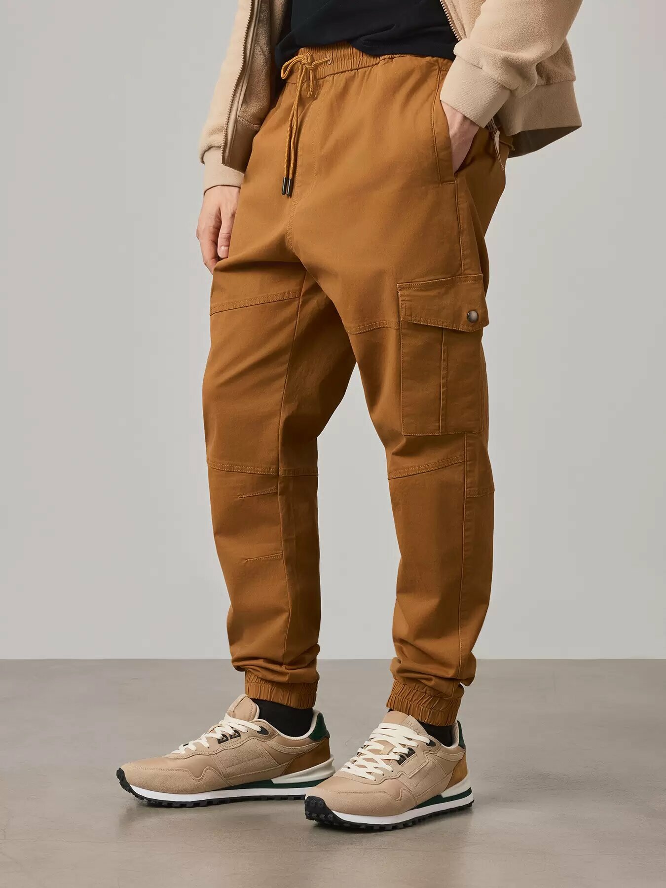 Брюки джоггеры JUST CLOTHES, размер 50, горчичный — фото 1