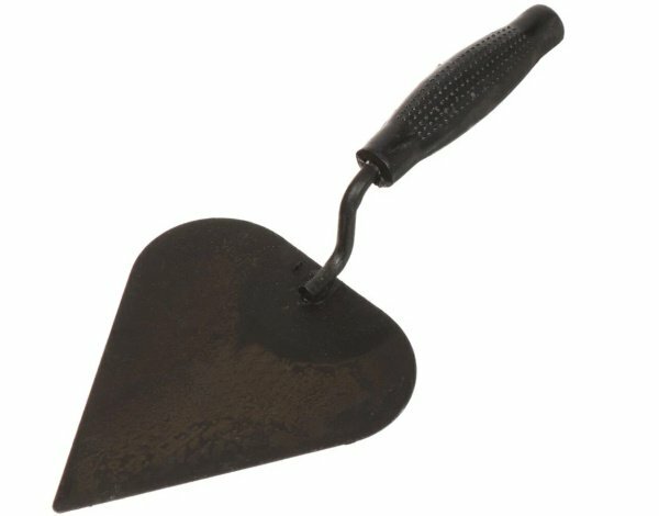 Кельма штукатура КШ (сердечко) дерев ручка Политех