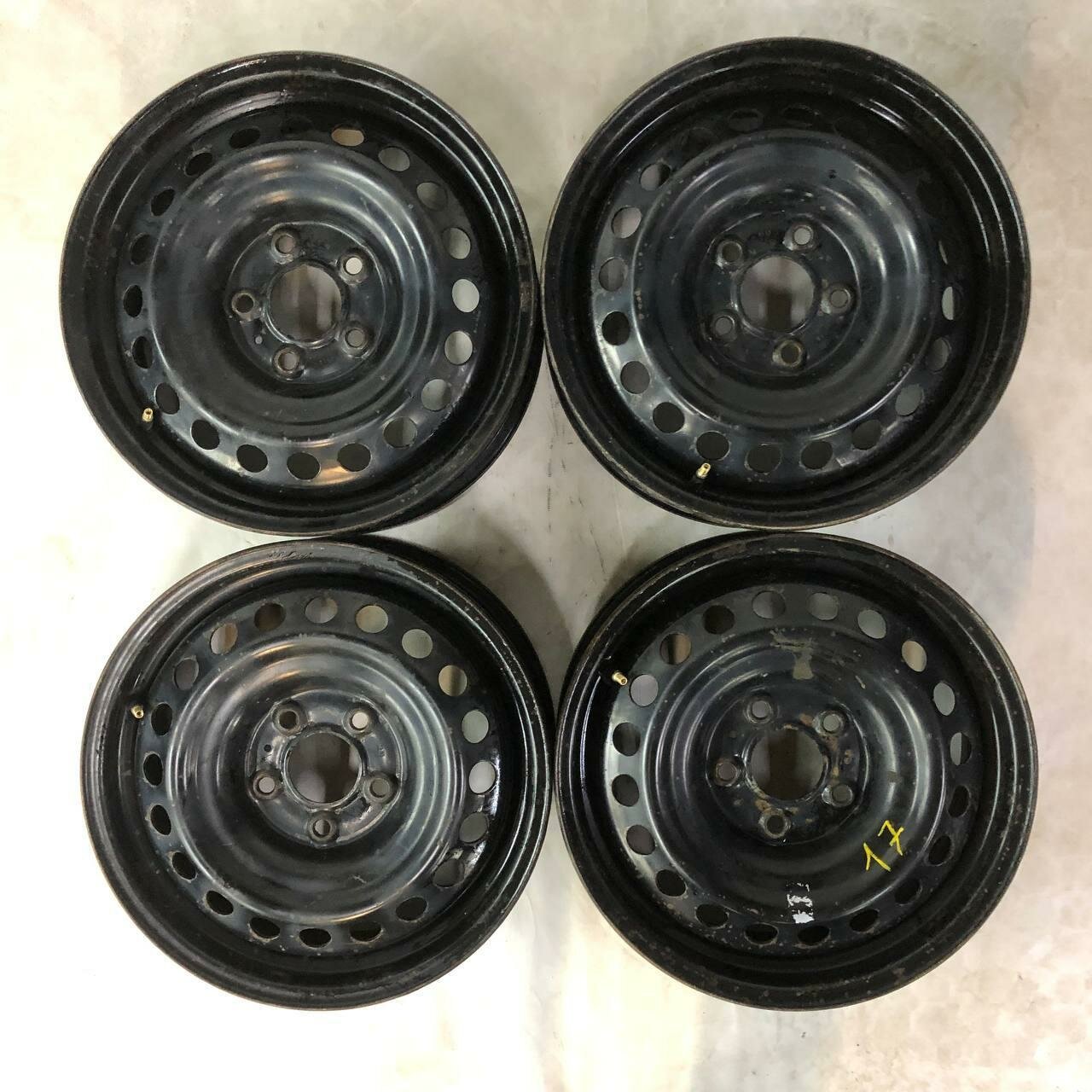 Колесные диски Штампованные 16x6 PCD 5x114.3 D67.1 ET43 (Реплика)