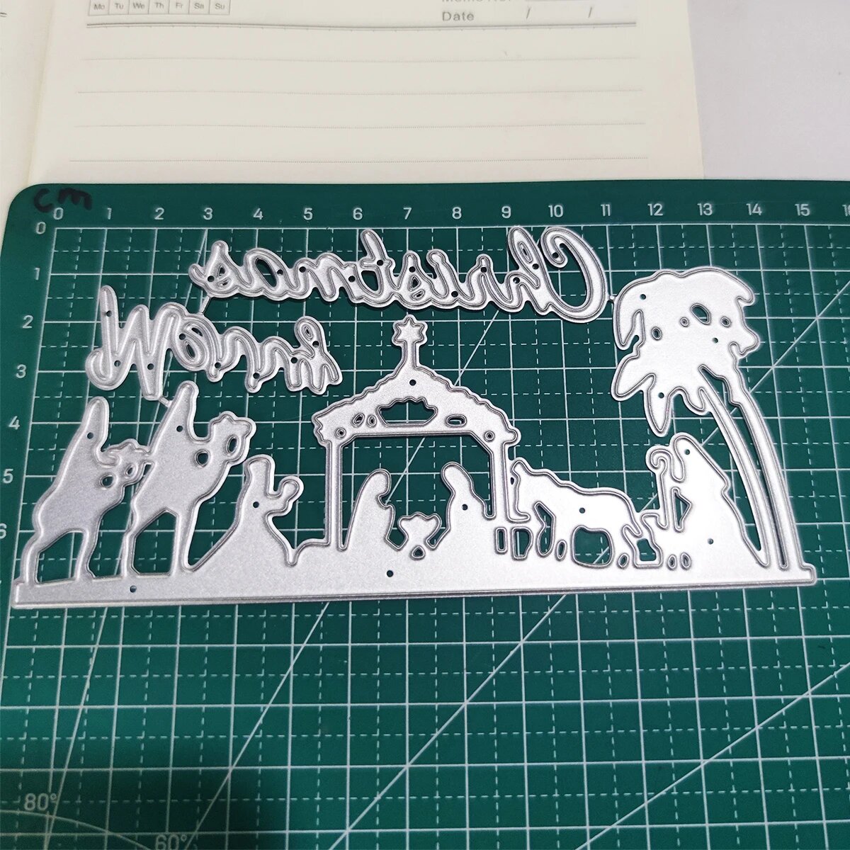 Металлическая пресс-форма для скрапбукинга