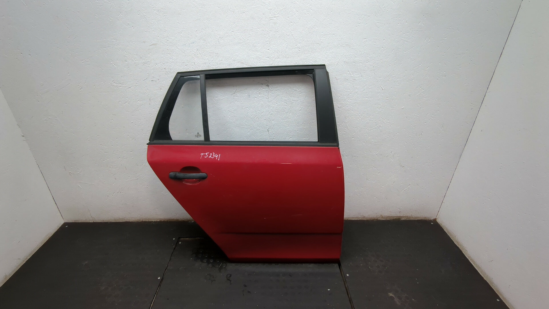 Дверь боковая (легковая) правая задняя Skoda Fabia Б/У