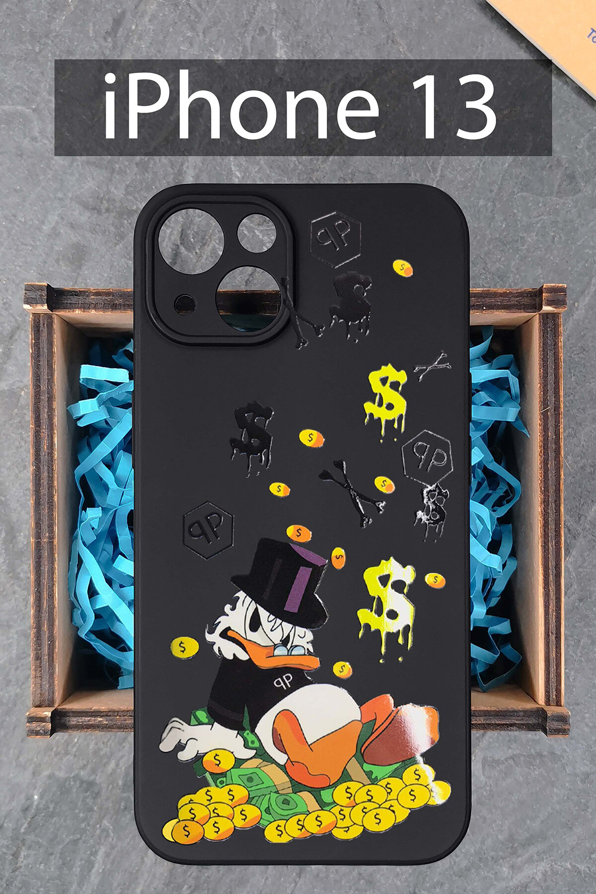 Силиконовый чехол Макдак в деньгах для Apple iPhone 13 / Айфон 13