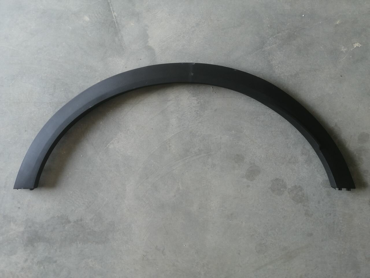 Молдинг крыла заднего правого Geely Coolray [1.5 12V 7AMT внедорожник] 6600004716