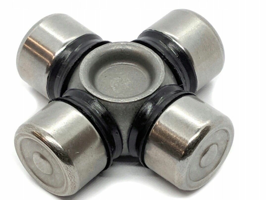 Крестовина карданного вала Sat st1640