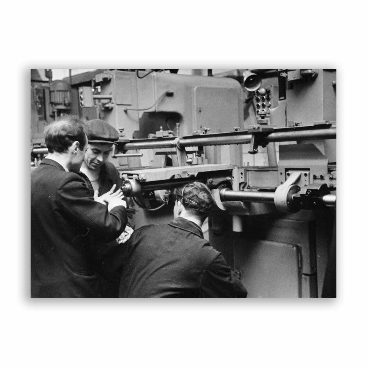 Советский постер, плакат на бумаге / Советские рабочие / Размер 30 x 40 см