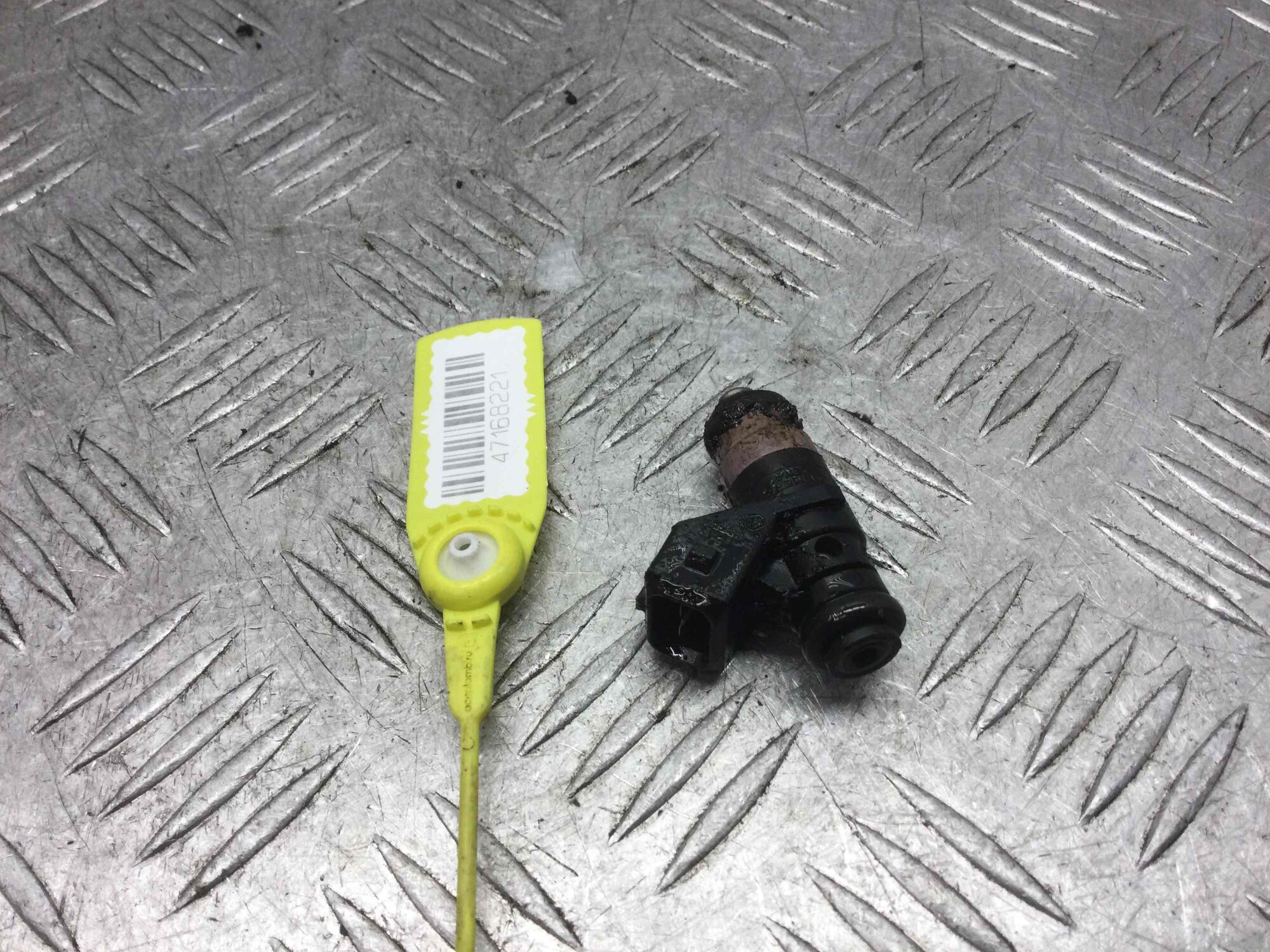 Б/У Форсунка Renault Scenic 2 поколение (2003-2006) 2008 г.