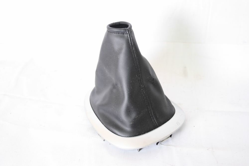 Чехол кулисы Nissan Juke I 969351KN1A