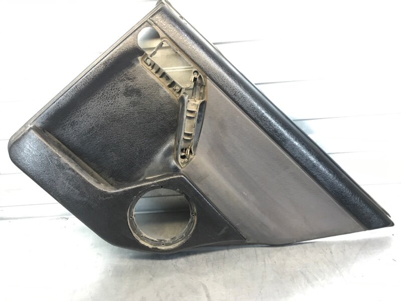 Обшивка двери Volkswagen Golf MK3 ABS 1991 задн. прав. (б/у) 1HM867212