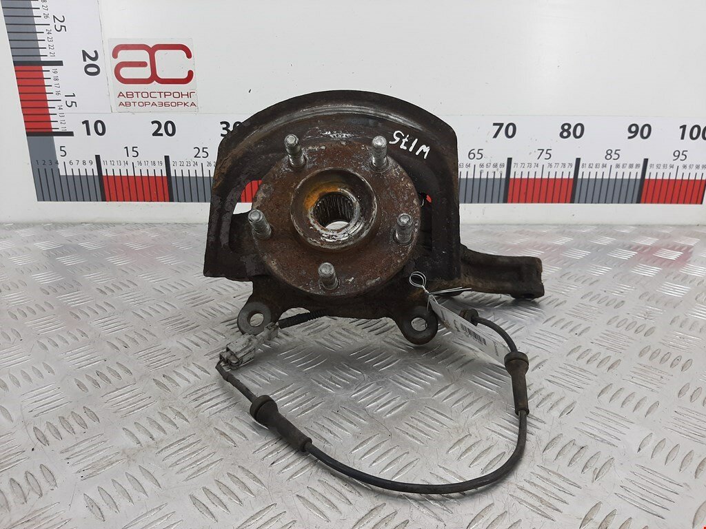 Ступица (кулак цапфа) передняя правая Renault Koleos 402022560R арт. 1779286