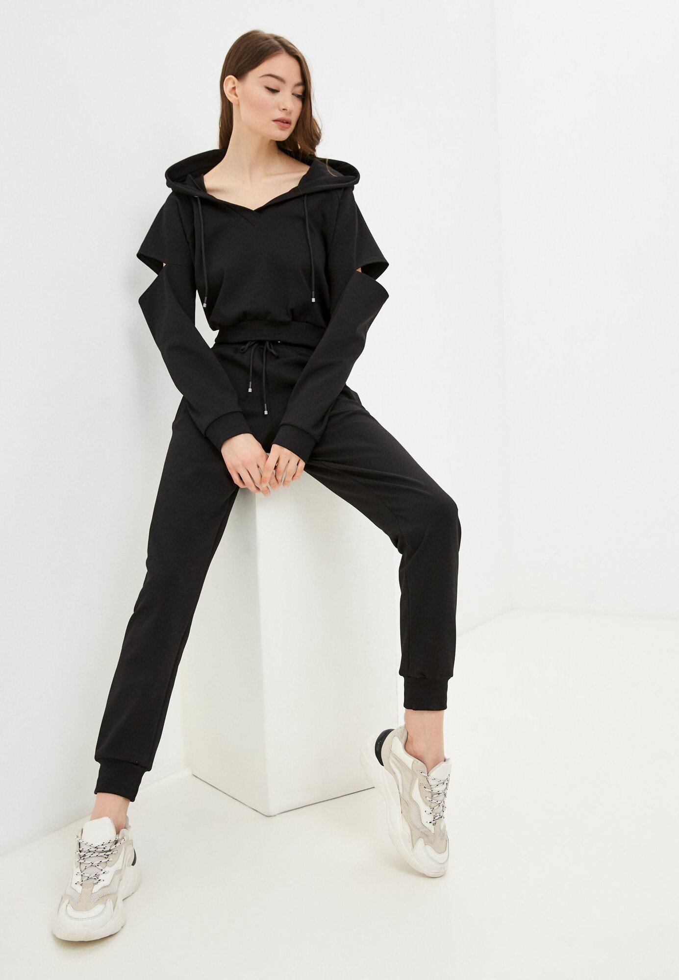 Костюм спортивный