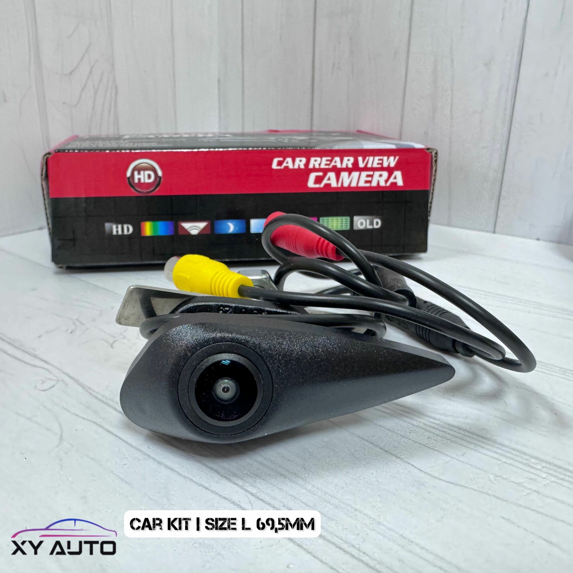 Камера переднего вида QS8129 на автомобиль Hyundai (эмблема, размер L)