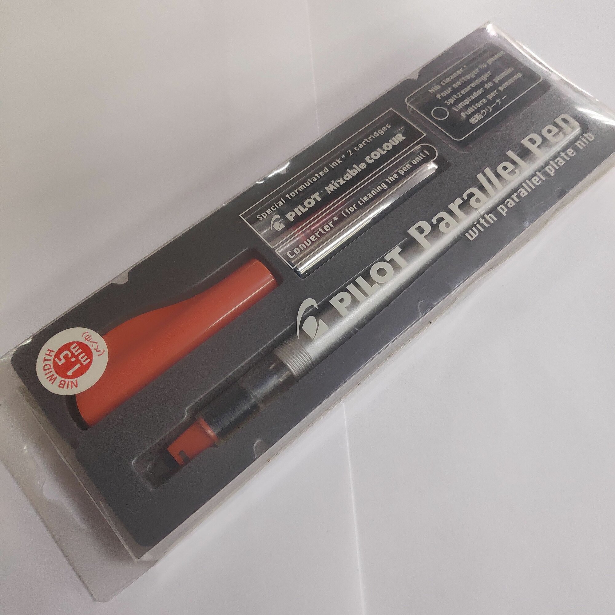 Каллиграфическая ручка PILOT "ParaLLel Pen" 1.5 мм.