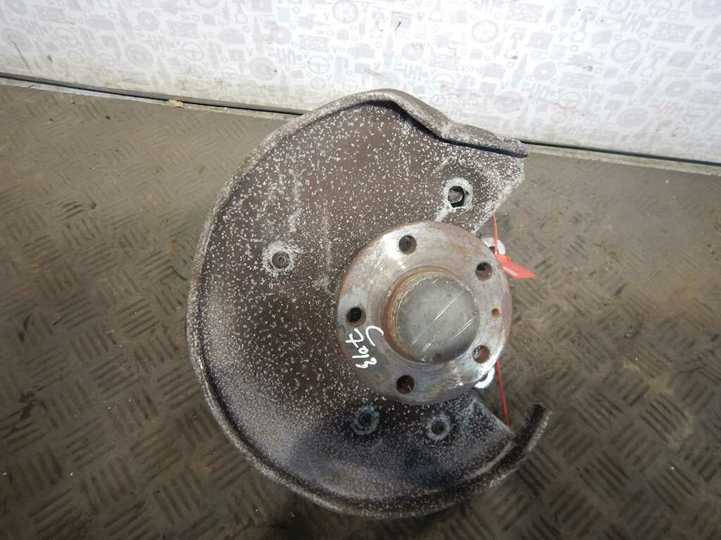 Ступица (кулак цапфа) задняя левая Audi A4 B8 8K0505431AP арт. 359611