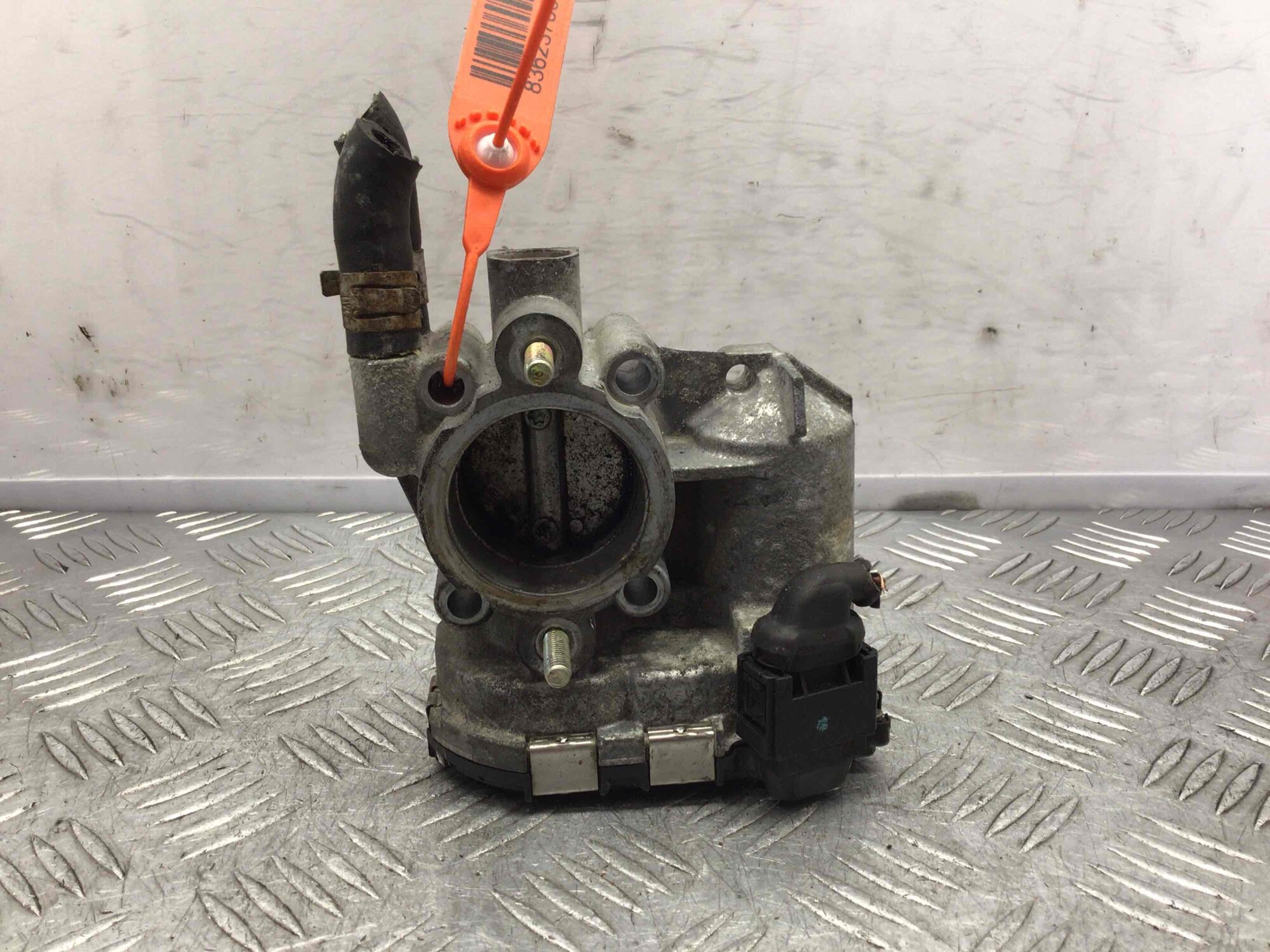 Б/У Заслонка дроссельная Opel Corsa C (2000-2003) 2004 г.