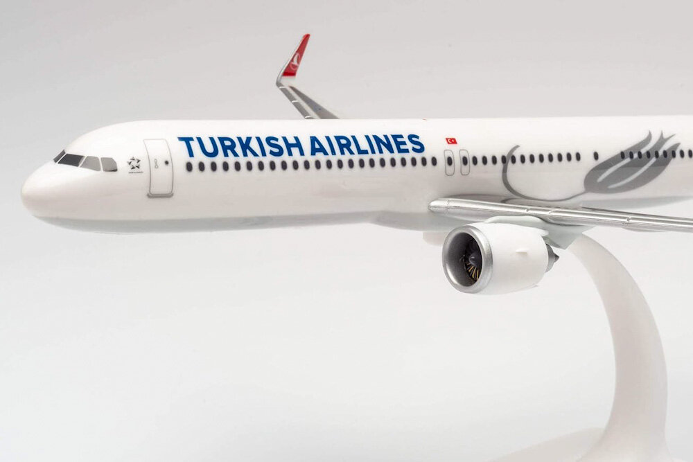 Herpa Snap-Fit Модель самолета Airbus A321neo Turkish Airlines