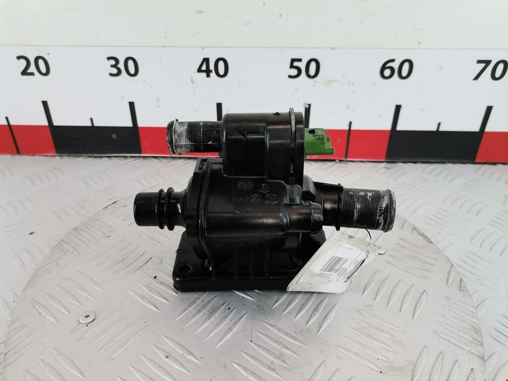 Корпус термостата Ford Fiesta 5 1633908 арт. 1496992