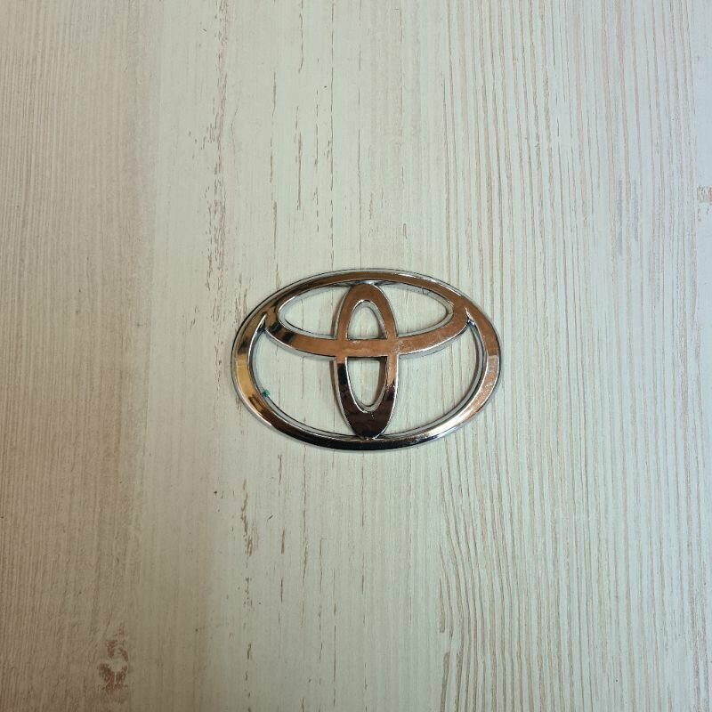 Эмблема TOYOTA / Тойота 10,3х6,4 см