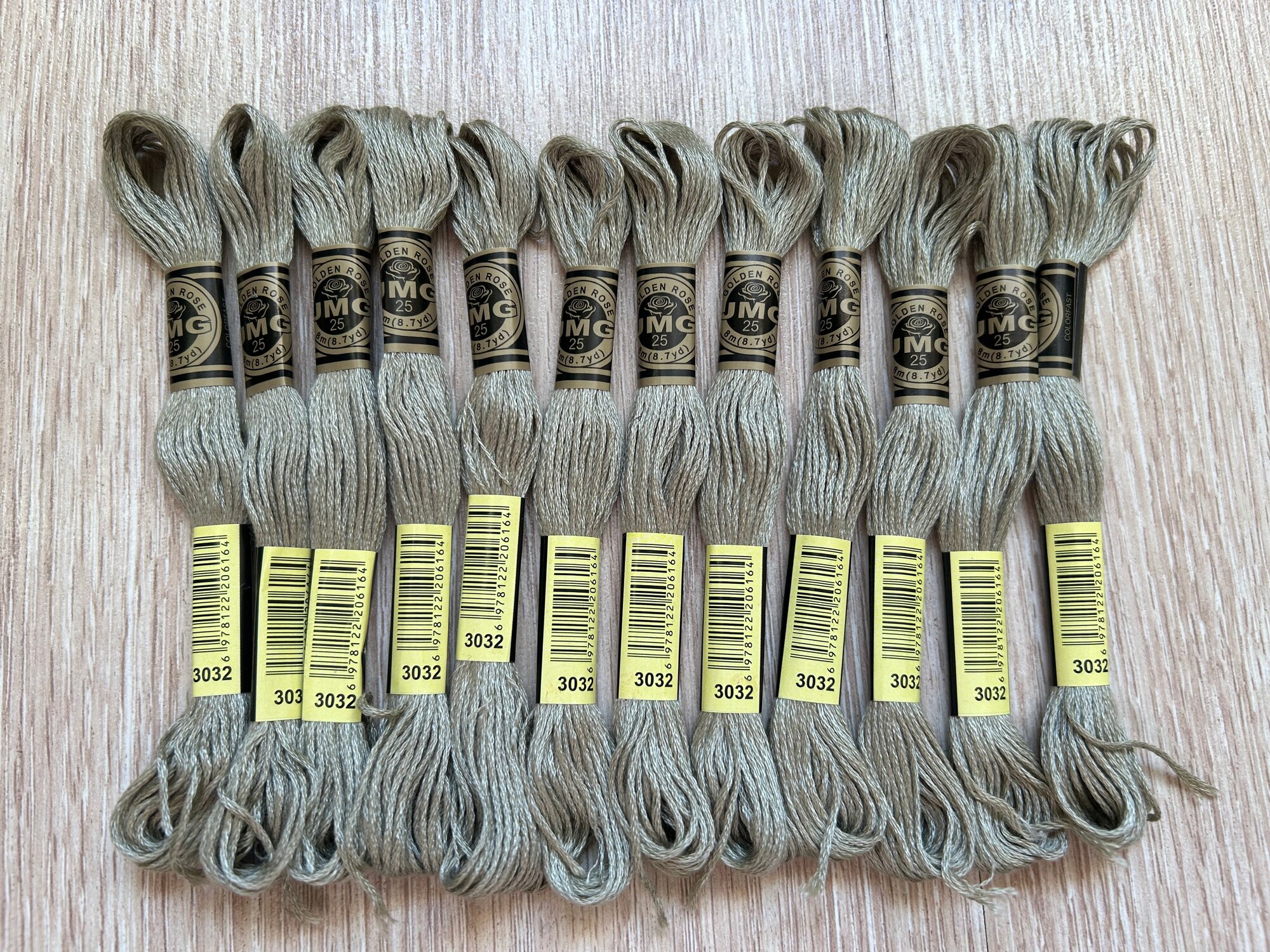 Нитки для вышивания JMC мулине (150-3866) 100% полиэфир 12 штук x 8 м
