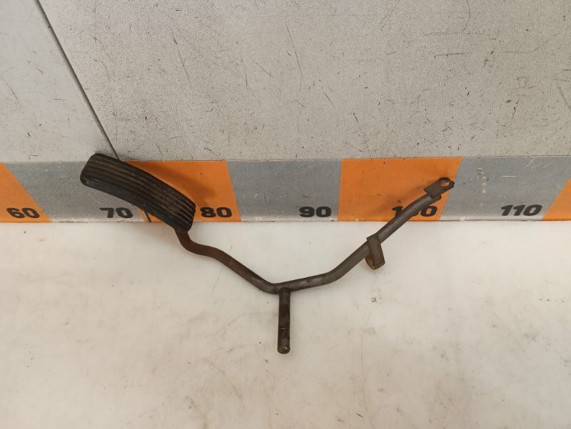 Б/У Опель Корса B Педаль газа Opel Corsa 1997 B 332903 OPEL арт. 90411048