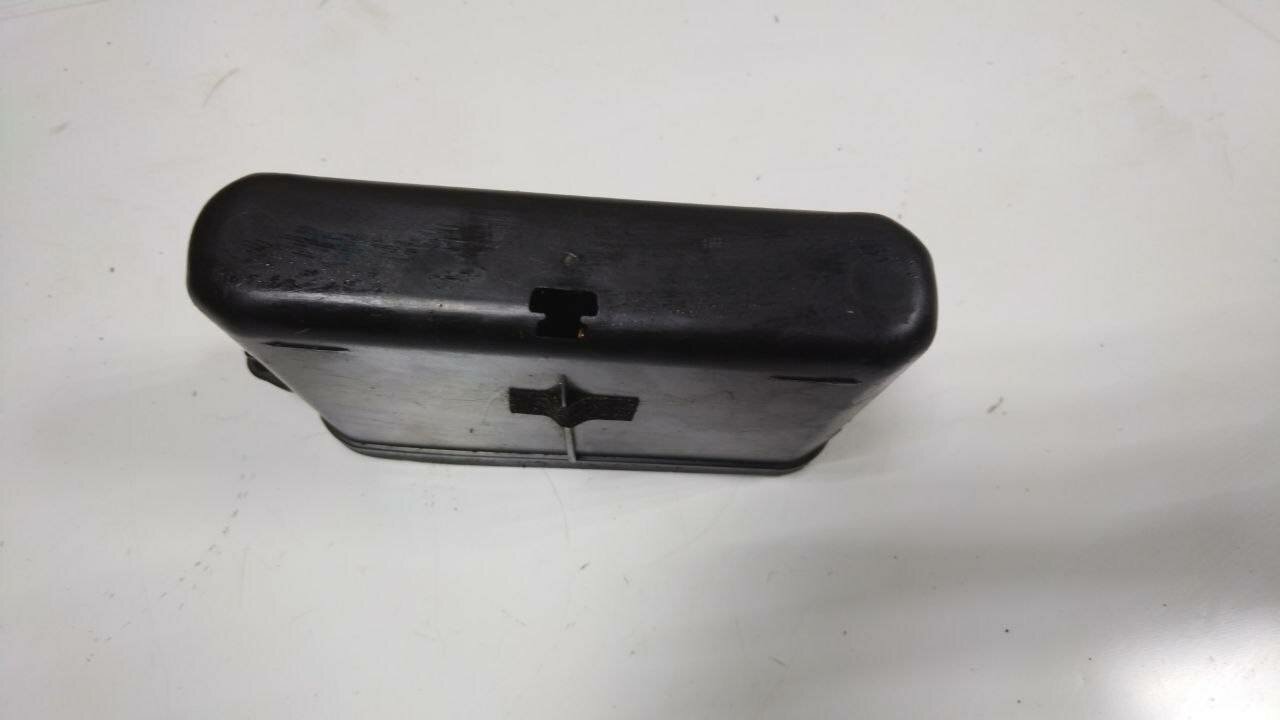 Бардачок Chrysler Voyager 4 2003 05009161AA