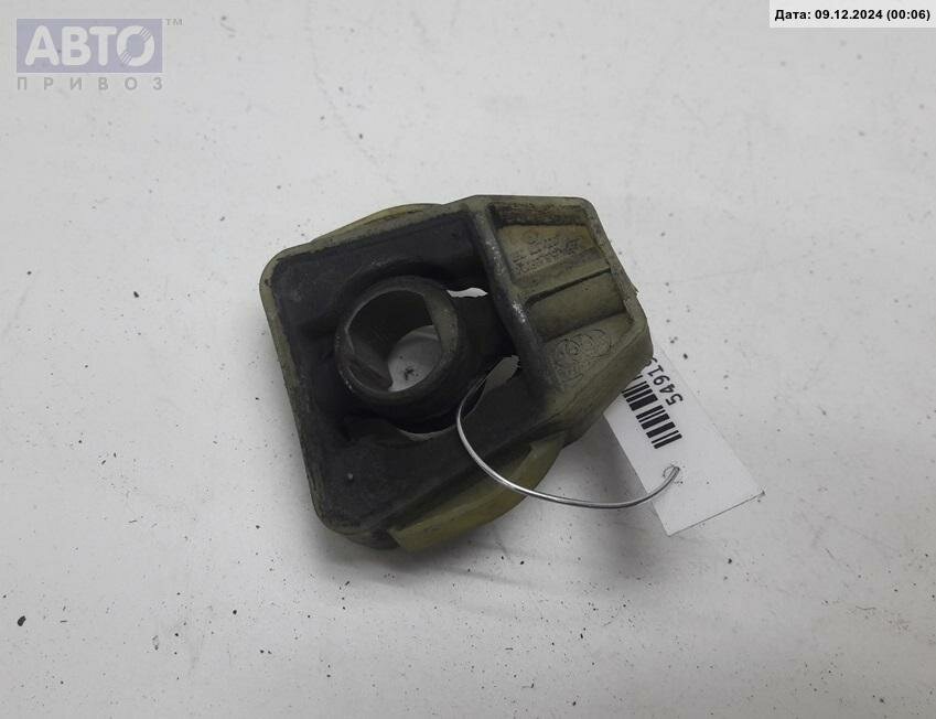 Кронштейн радиатора Volkswagen Polo (2005-2009)