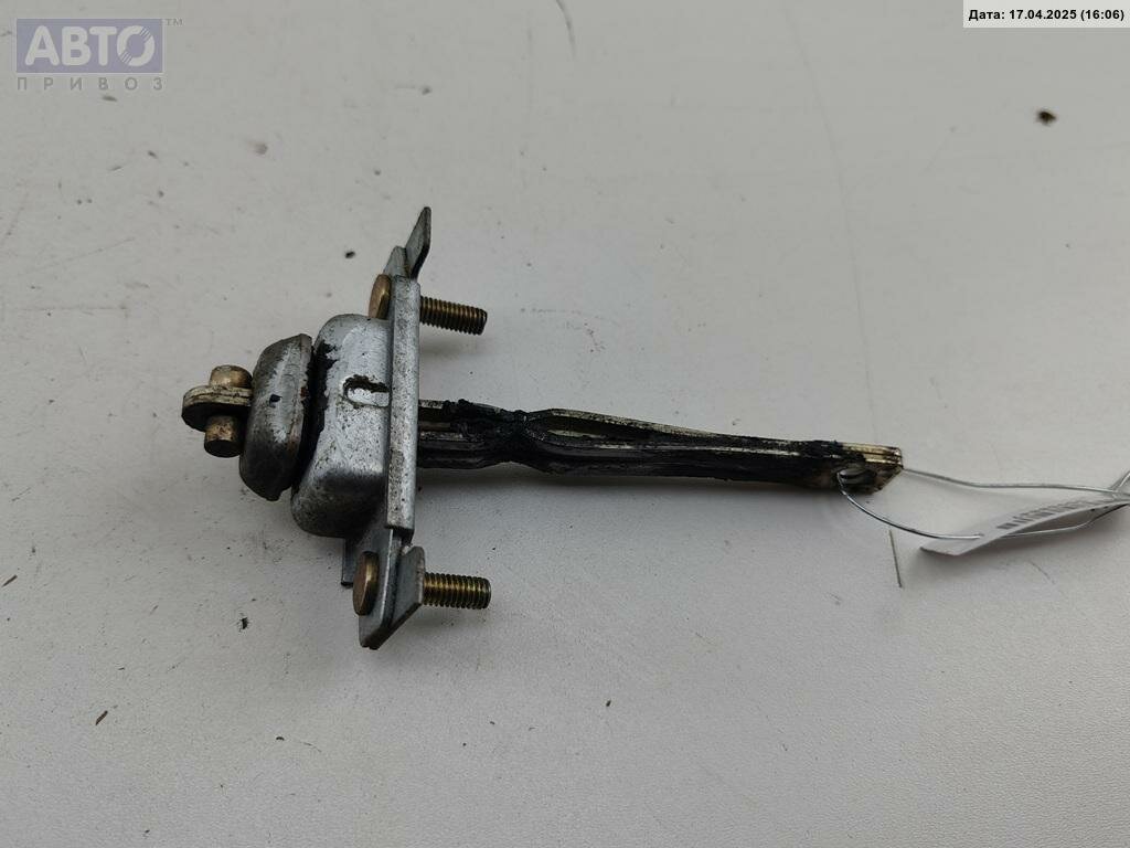 Ограничитель открывания двери передней Mazda 323 (1994-1998) BA