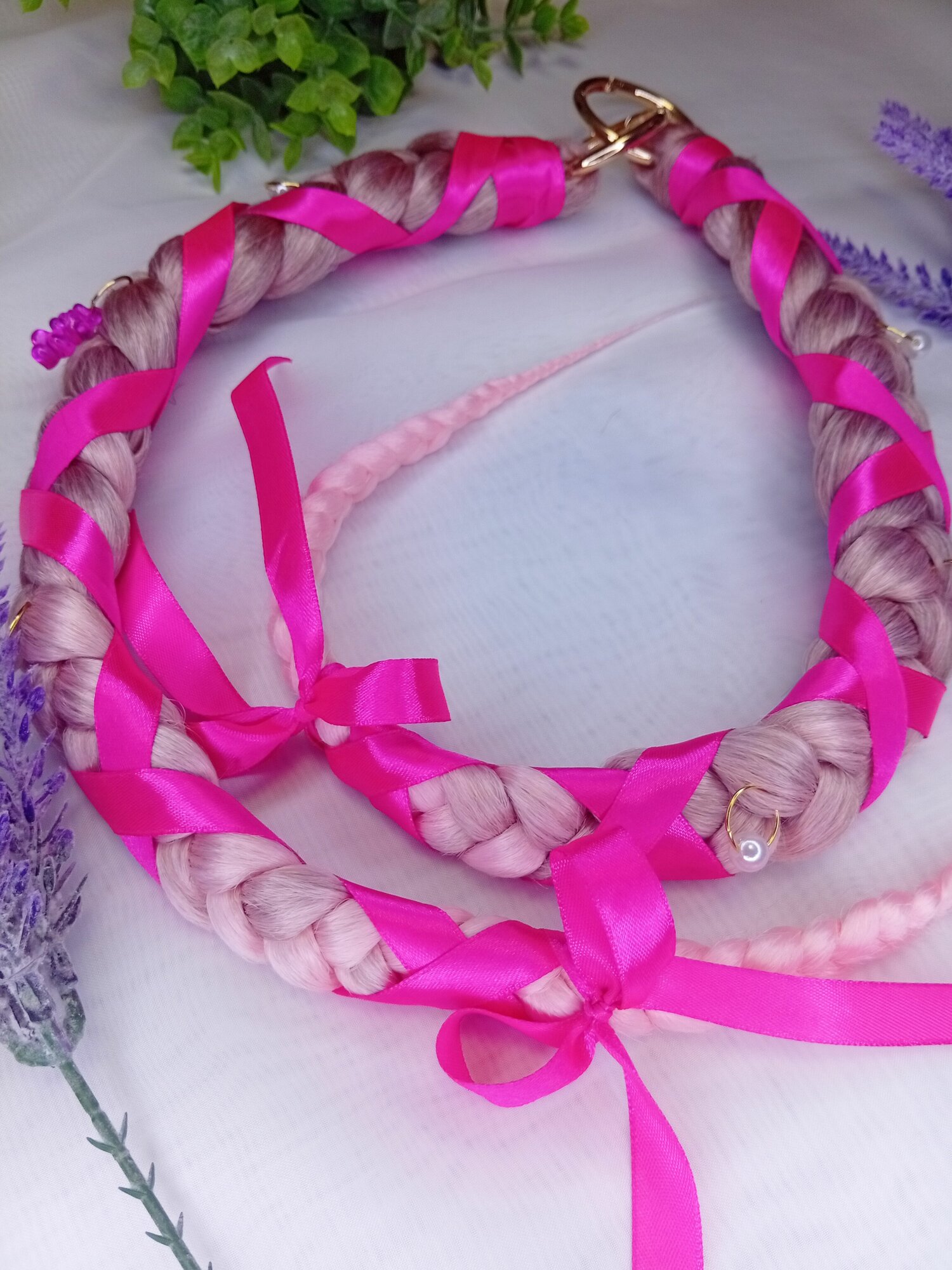 Косы на карабинах "Пудровые мечты" 55 см, комплект 2 шт, ручная работа