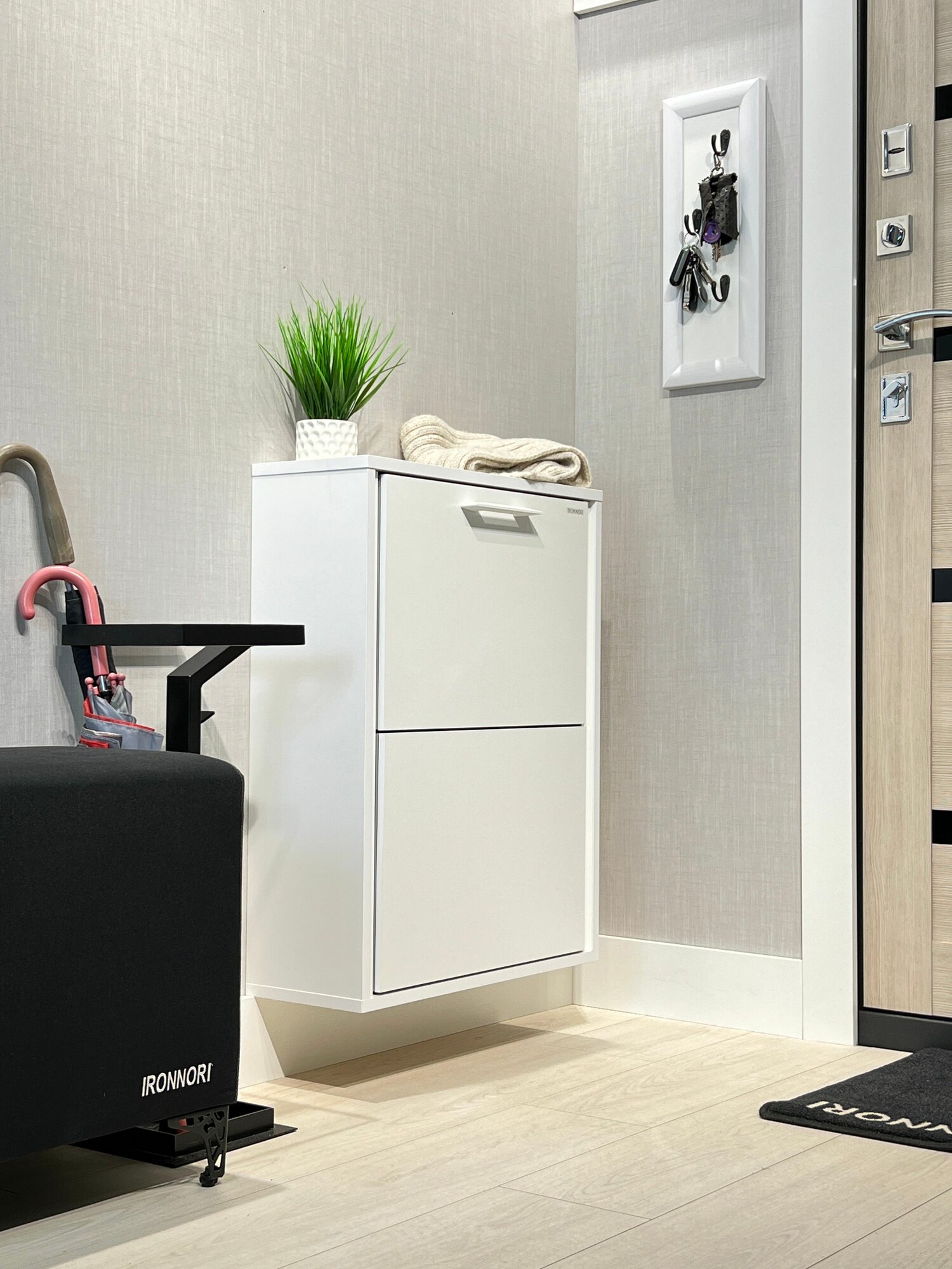 Обувница в прихожую IRONNORI Лайт 2 секции, Белый Шагрень, профиль белый, 71х54.5х20 см