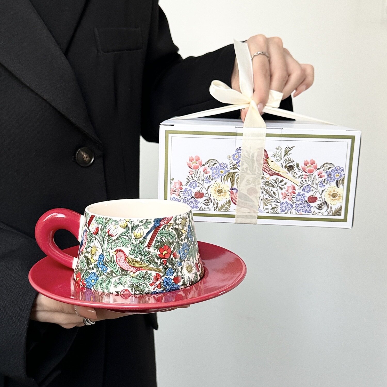 Подарок на свадьбу: кофейная чашка и блюдце, праздничный новый подарок для молодоженов и подружек невесты, набор для новоселья