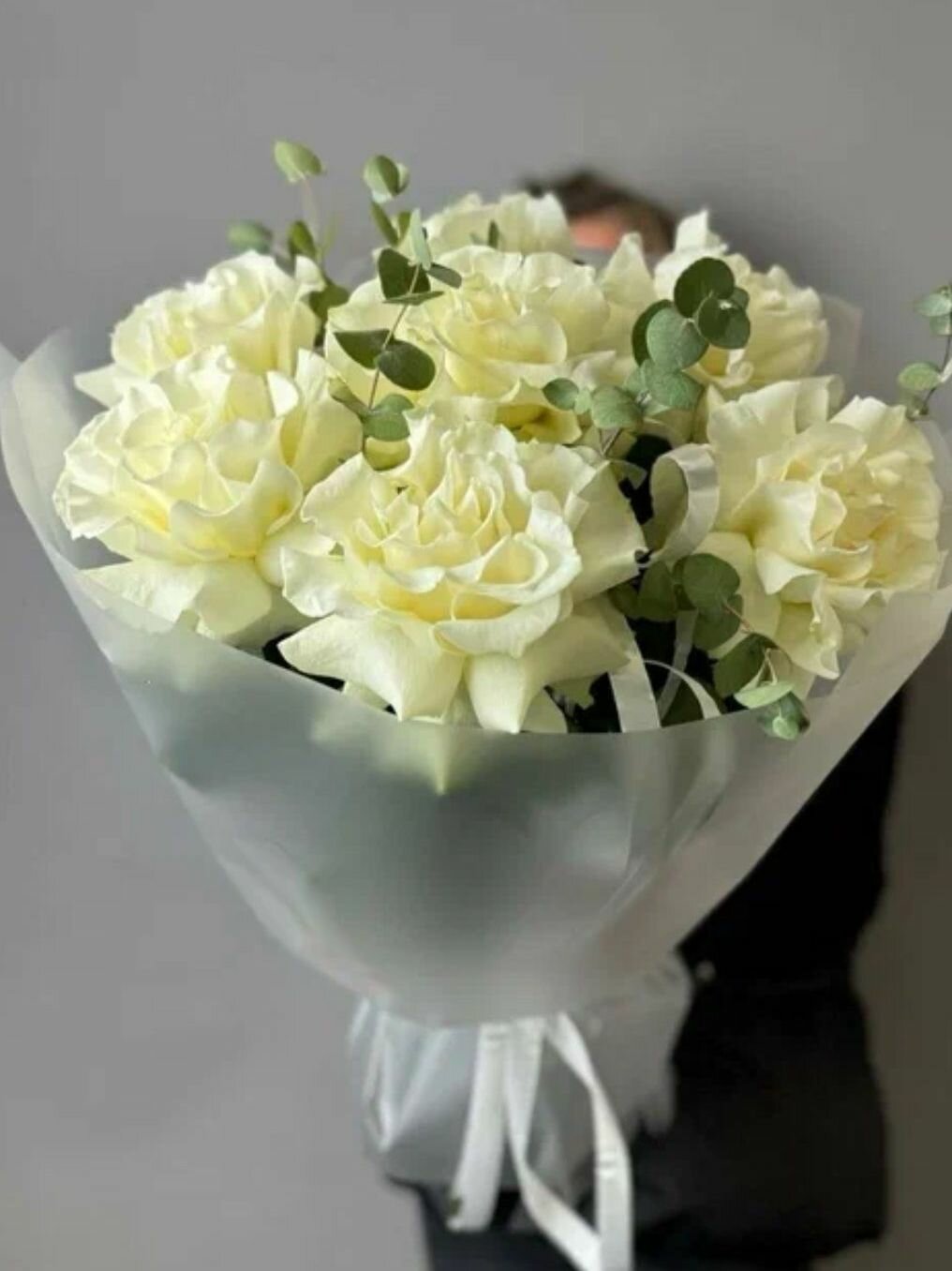 Букет "Белоснежный бархат", французская роза, 7 штук, высота 60 см