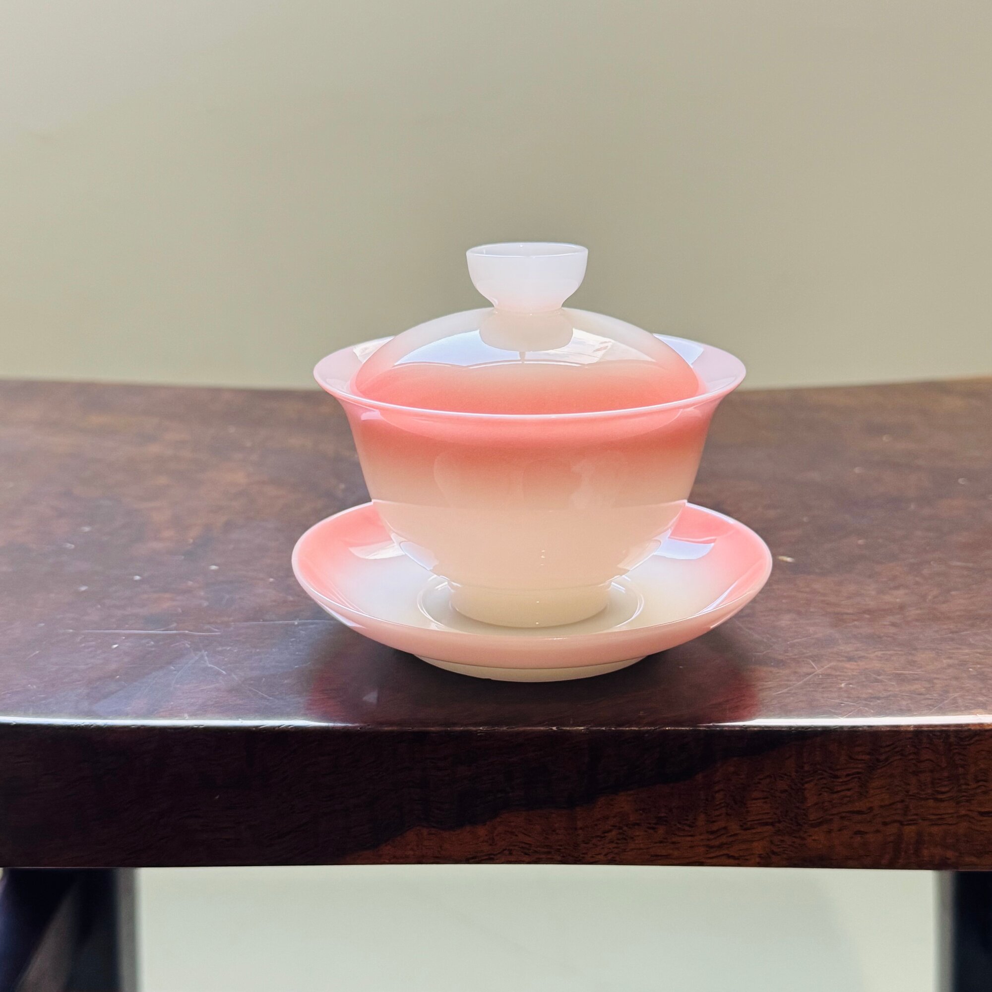 Чайная чашка гайвань из нефрита с градиентным розовым оттенком, набор для чаепития кунг-фу Розовый гайвань, 150