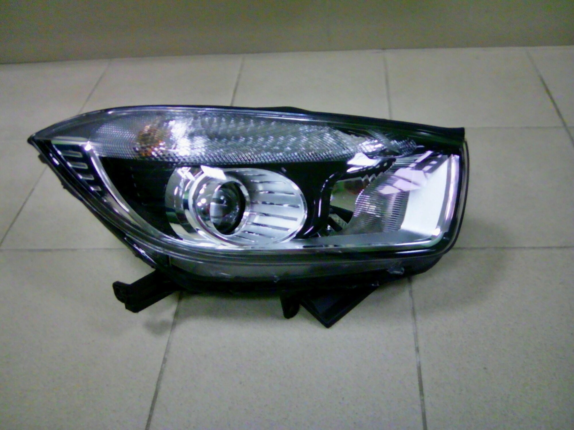 Фара правая JAC S5 (2013-2019) [2.0 16V 5MT внедорожник] 4121200U1510