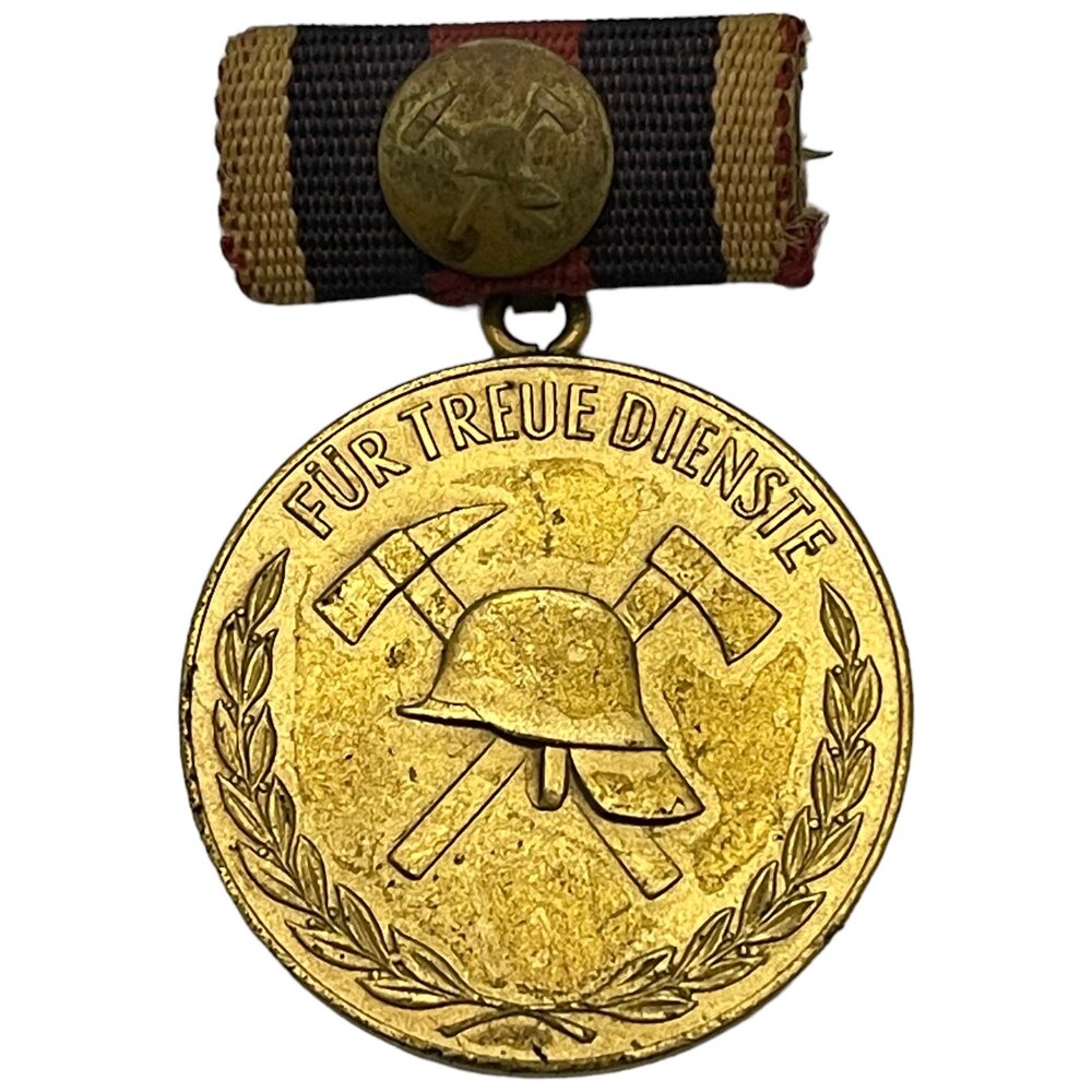 Германия (ГДР), медаль "За верную службу в добровольной пожарной части" 40 лет службы 1978-1990 гг.