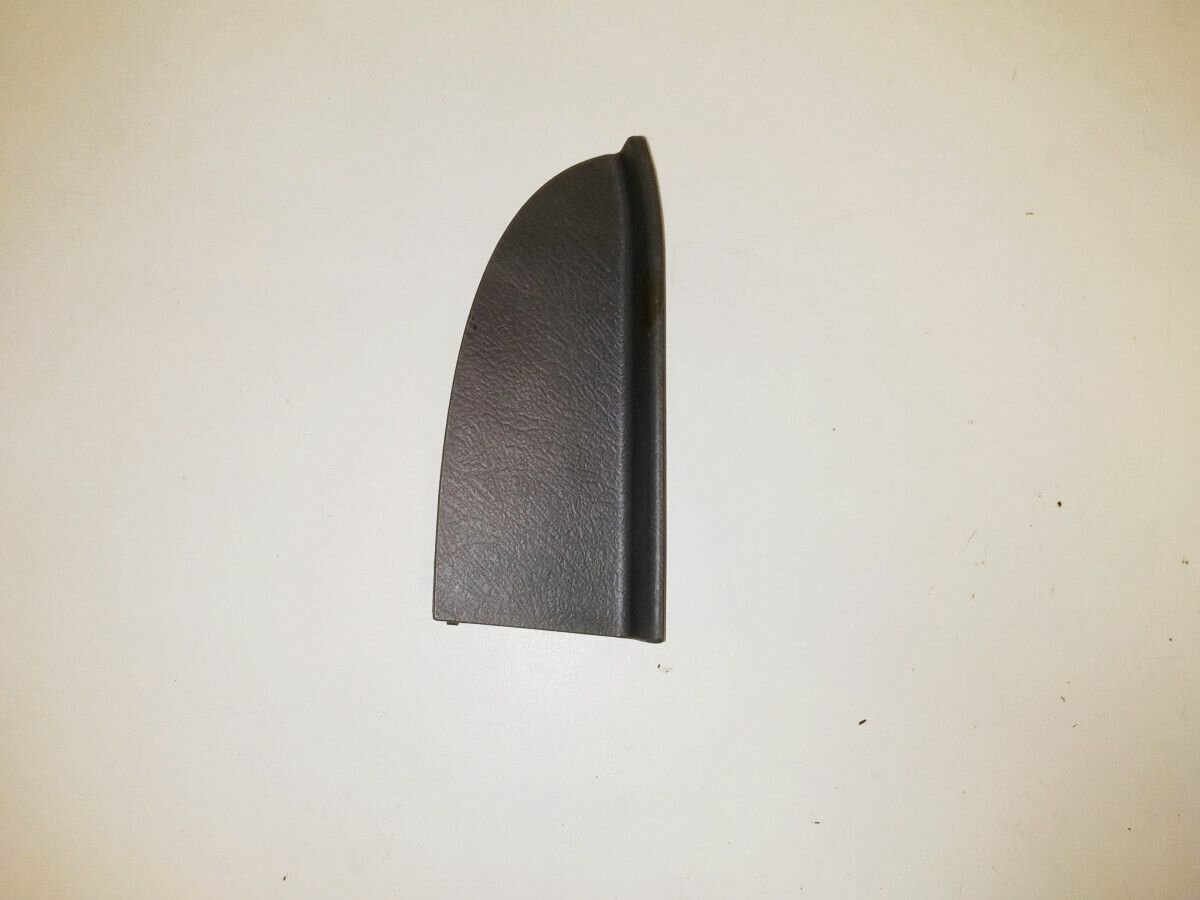 Накладка на торпедо правая Kia Spectra 0K2A164950