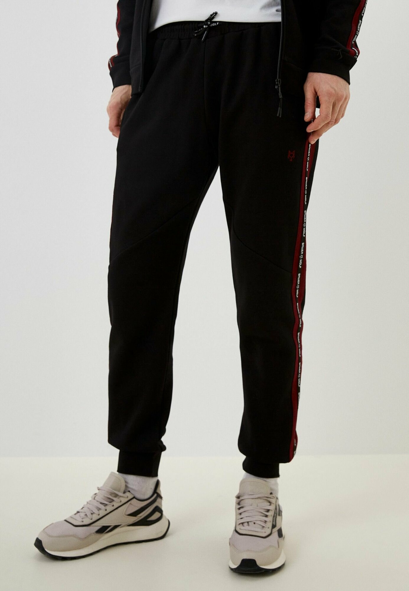 Брюки спортивные